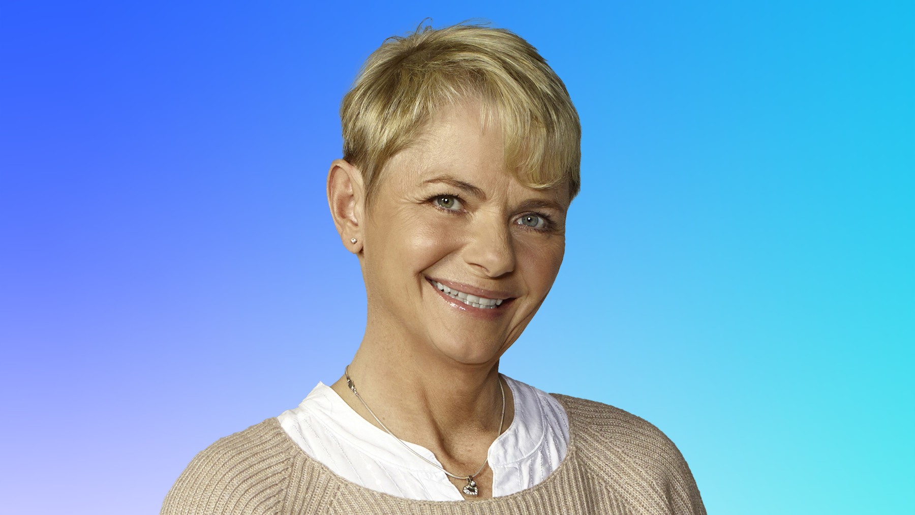 Alice Arnold | Presenter Biography - Magic Radio