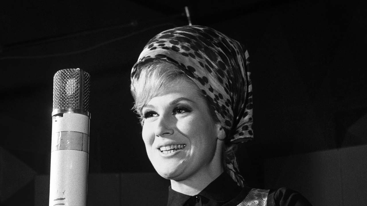 Non-Stop 60s - Latest Episodes - Listen Now on Absolute Radio 60s