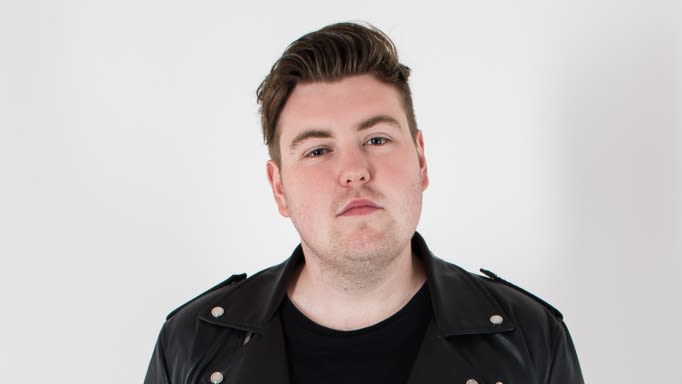 Scott Clarke - Hits Radio Throwback - Latest Episodes - Listen Now on ...