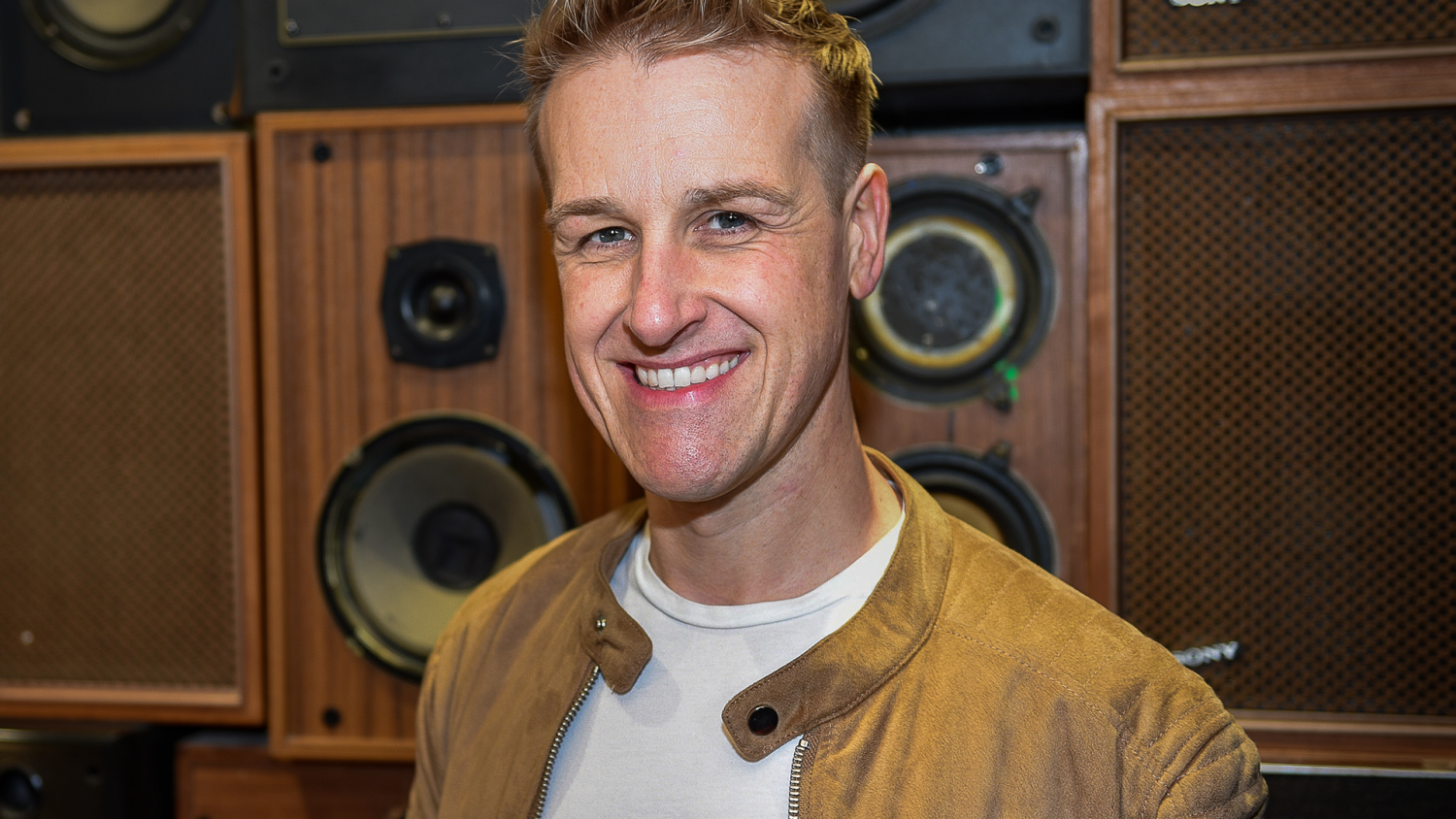 Andy Goulding - Latest Episodes - Listen Now on Greatest Hits Radio