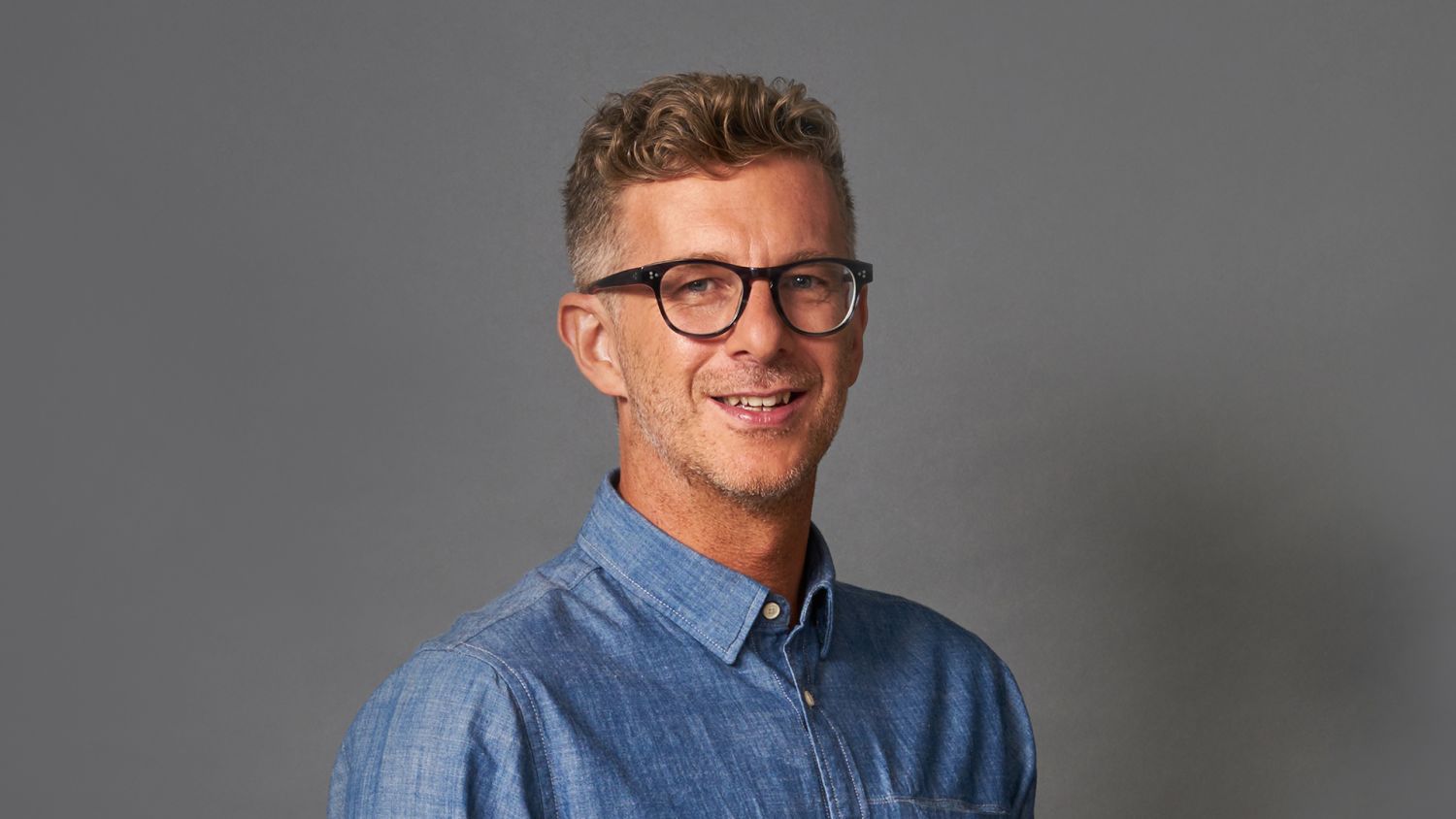 Andy Bush - Latest Episodes - Listen Now on Absolute Radio 90s